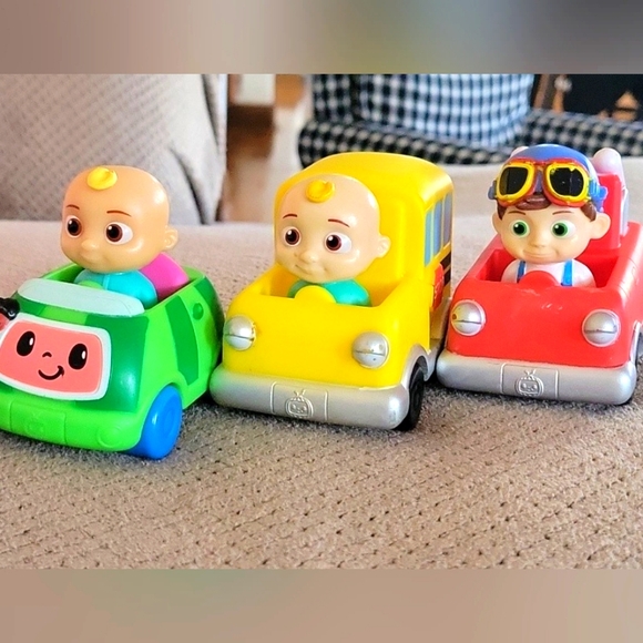 Jazwares | Toys | Cocomelon Jj Watermelon Jj School Bus Tomtom Fire ...